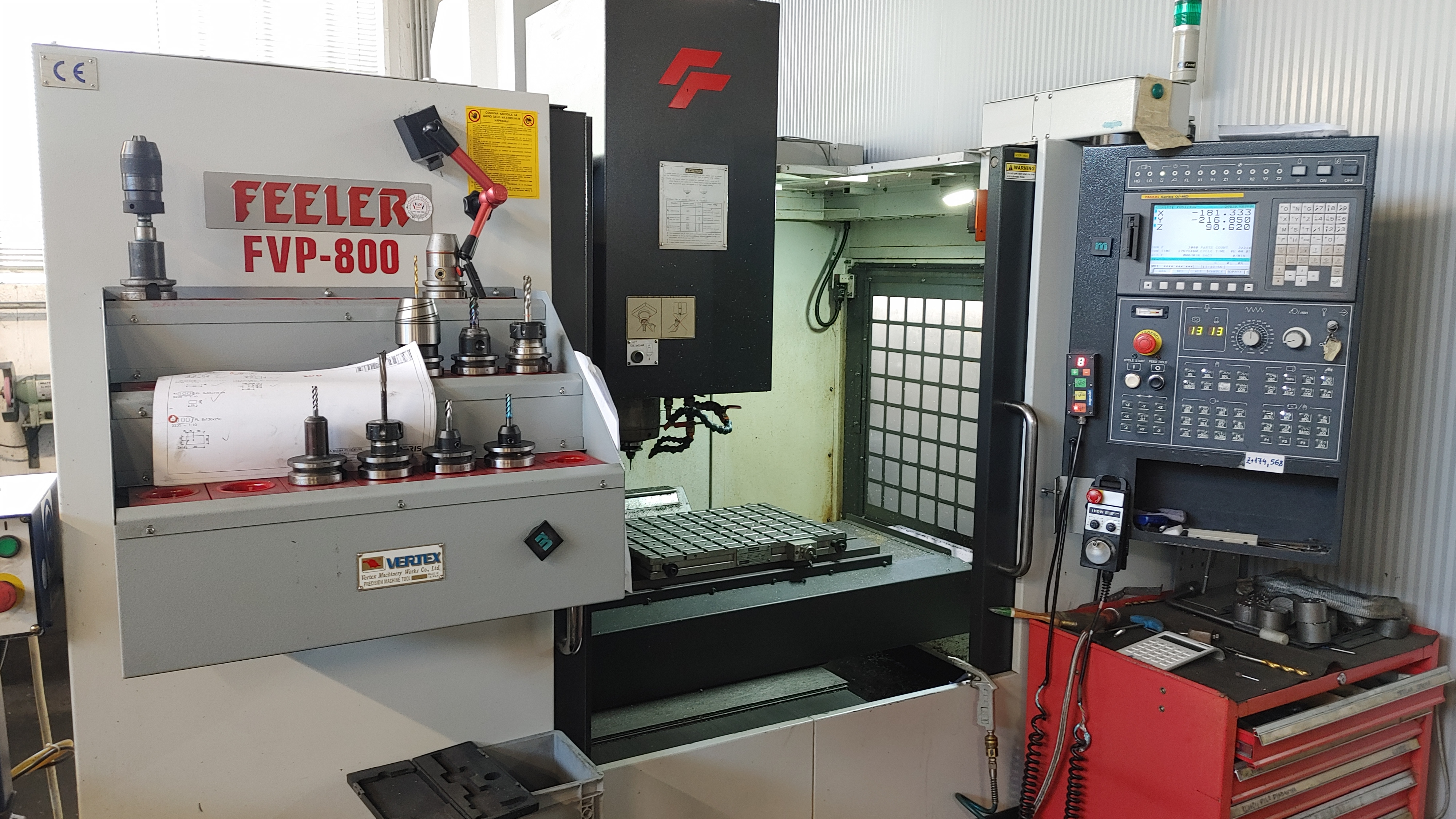 CNC obdelovalni center FEELER FVP_800