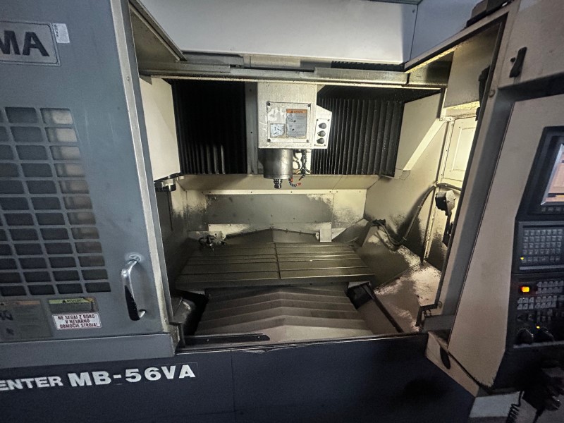 CNC rezkalni stroj Okuma MB 56 (letnik 2005)